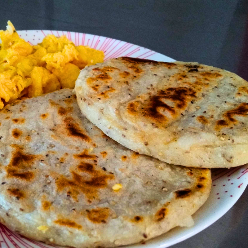 Arepa de Yuca con Semillas – MiPyme Store